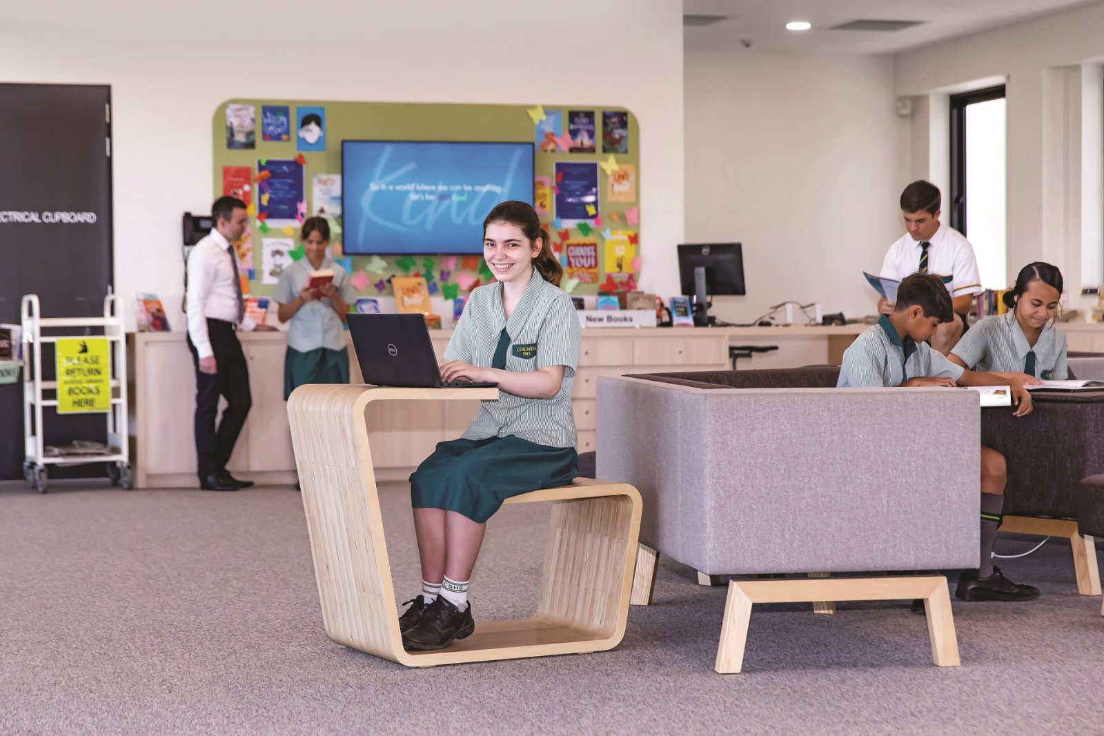 Corinda SHS Research + Innovation Centre | Gray Puksand Architecture ...
