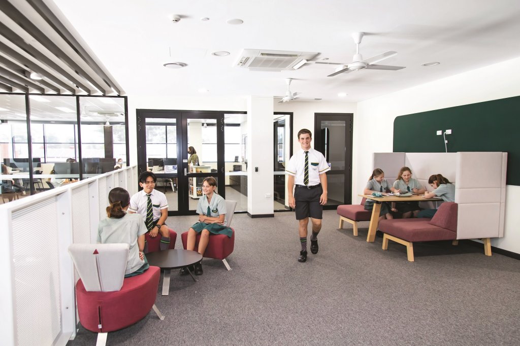 Corinda SHS Research + Innovation Centre | Gray Puksand Architecture ...